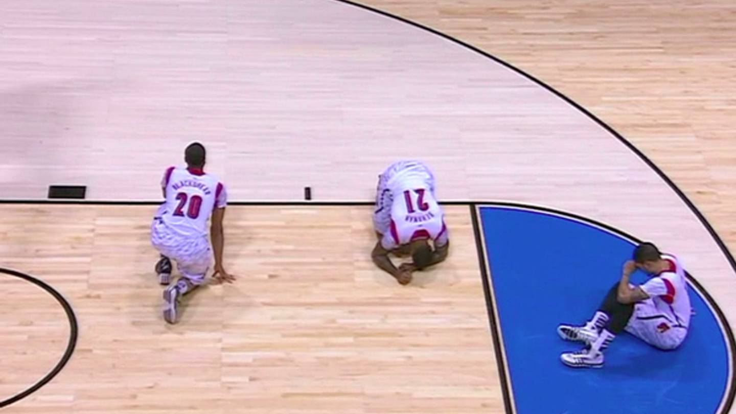 Twitter Reacts To Ghastly Kevin Ware Injury During Sunday's Duke ...
