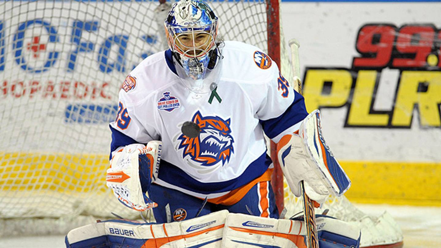 Top Line: The return of Tim Thomas; the Rick DiPietro era comes to an ...