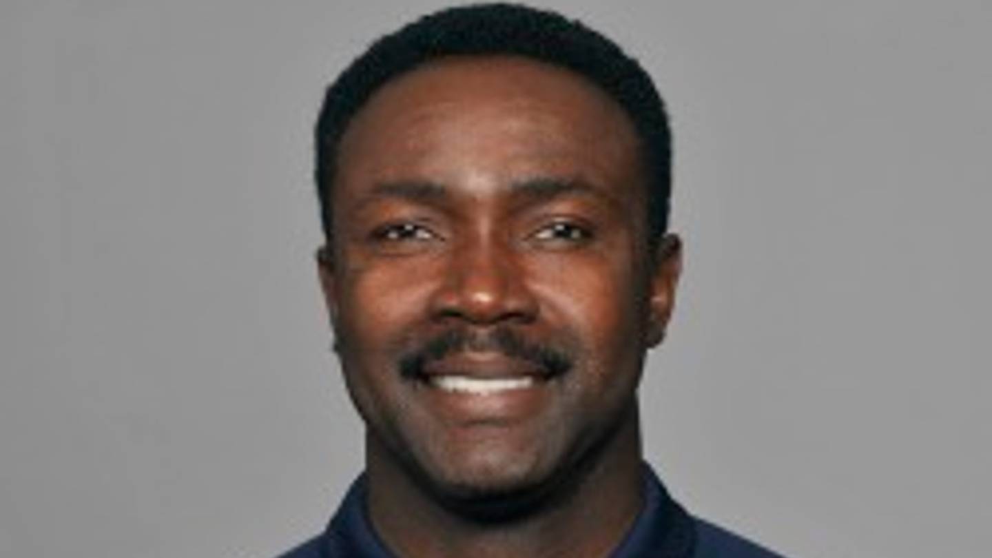 NFL looking into Titans defensive coordinator Jerry Gray's "Gator Truck ...