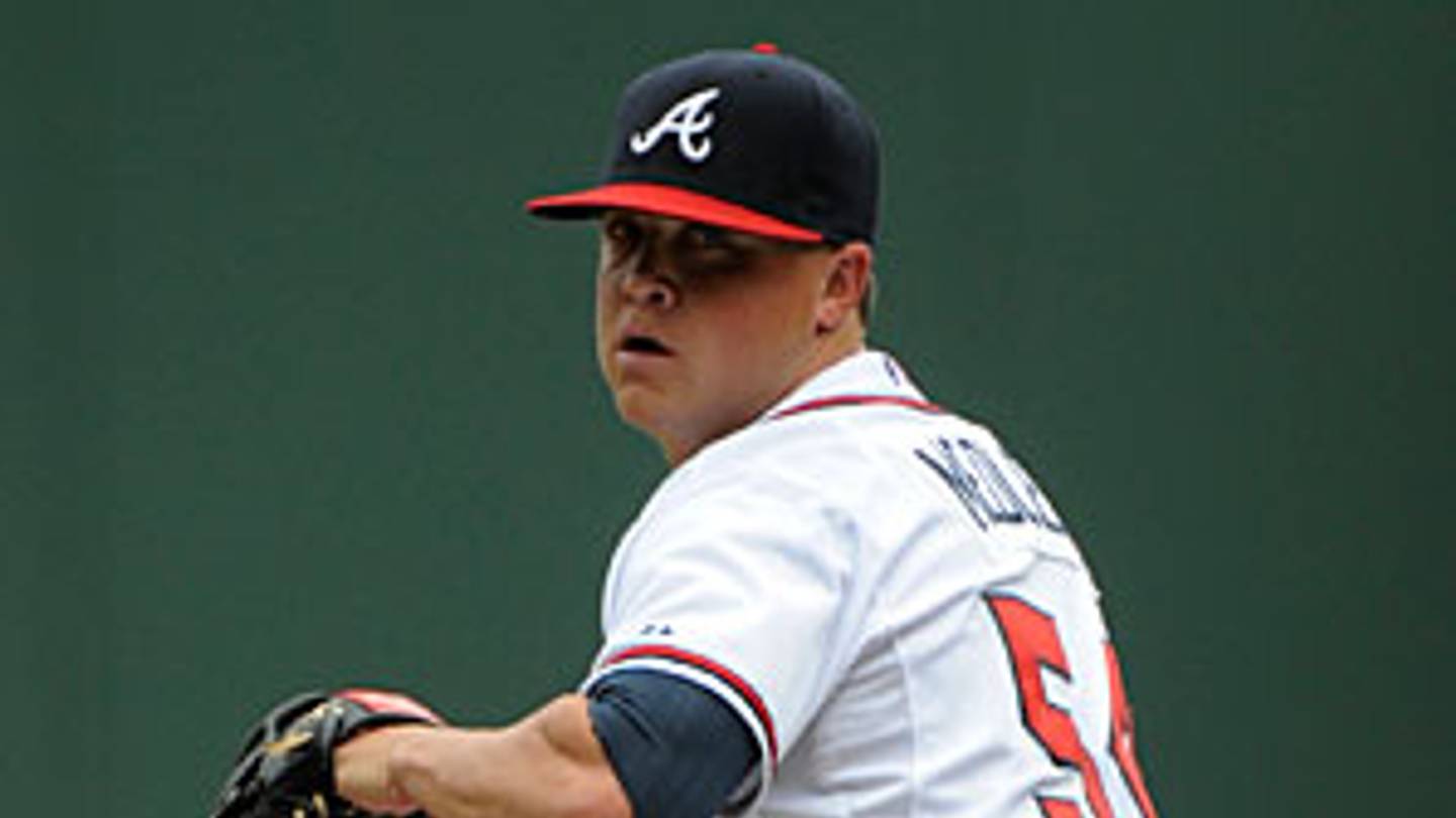 Medlen, the anti-Strasburg, helping Braves overcome epic collapse