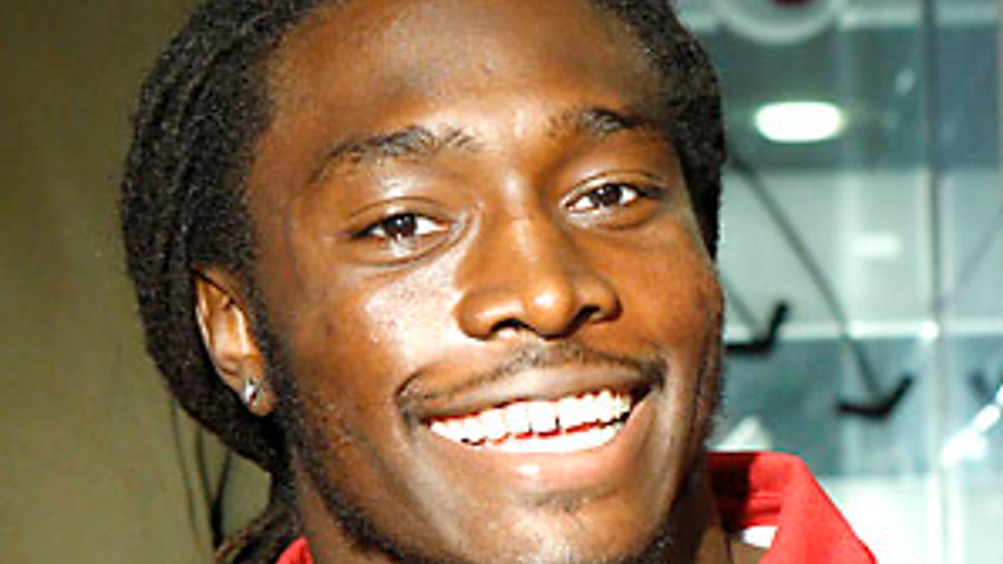 Oklahoma safety Carter making impact far beyond football field
