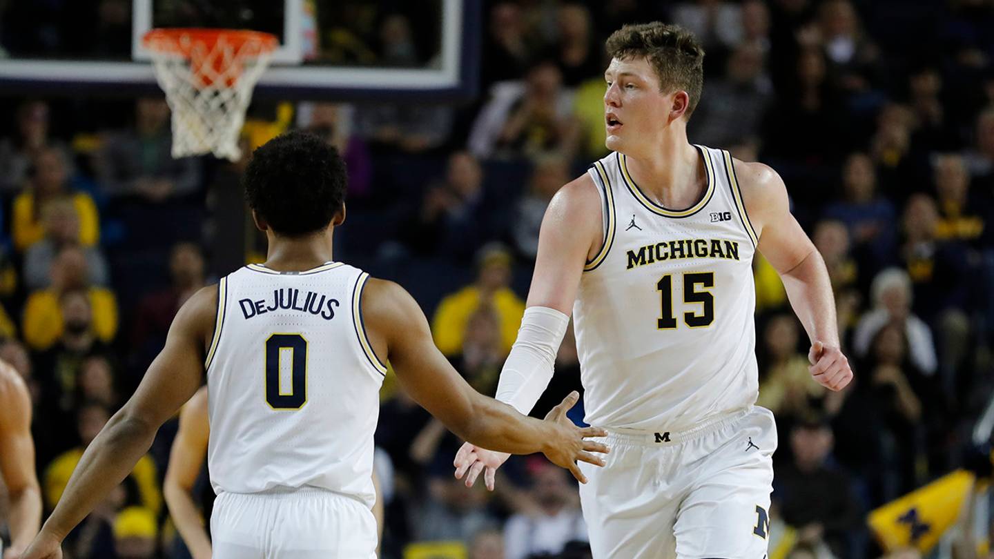 Oregon vs. Michigan Live Stream: Watch Online, TV Channel, Start Time