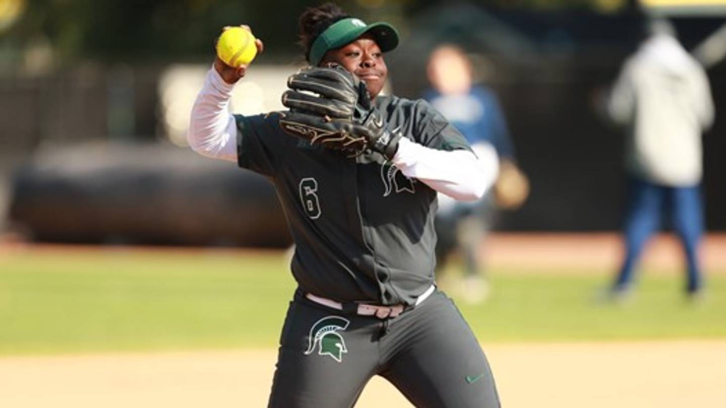 Memphis Outlasts Spartans 11-9