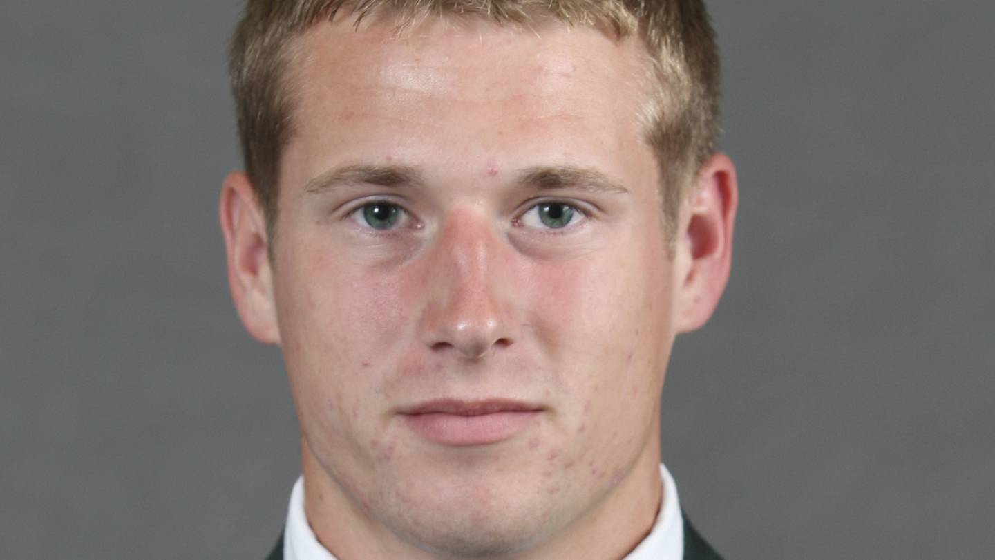 2010 Spartan Nation Football Profile: Aaron Bates P #18