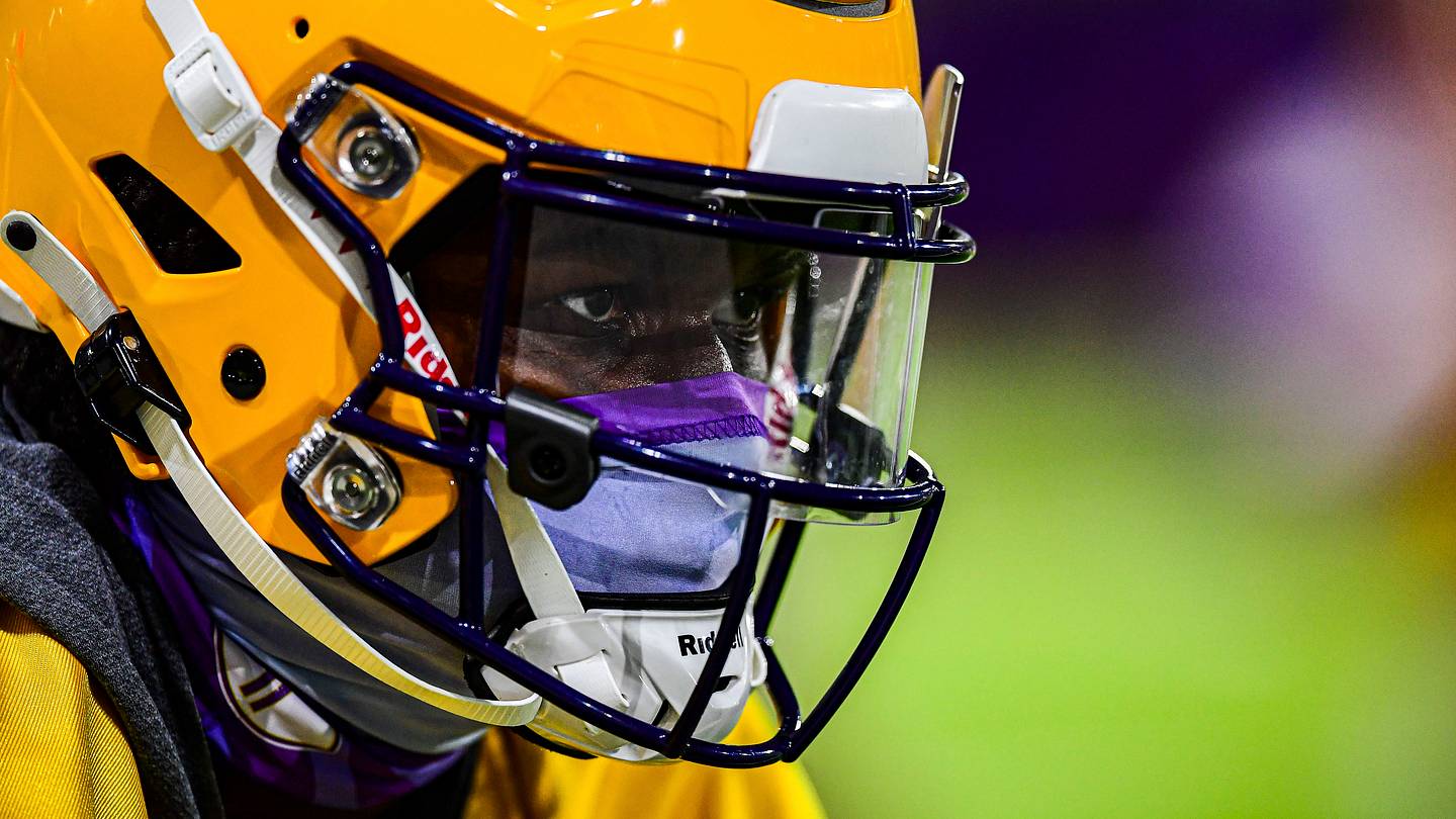 LSU Quarterback Myles Brennan Officially Out vs South Carolina, TJ ...