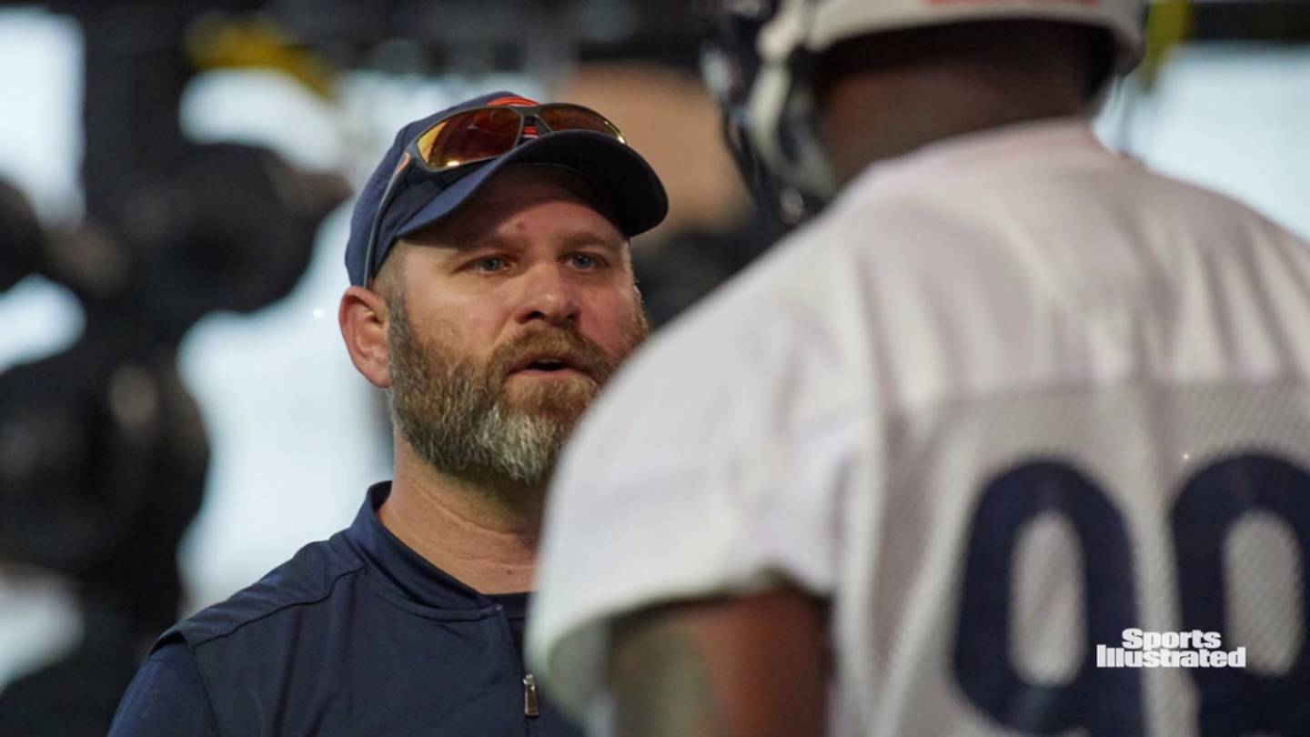 Bears Lose Defensive Line coach Jay Rodgers to Chargers