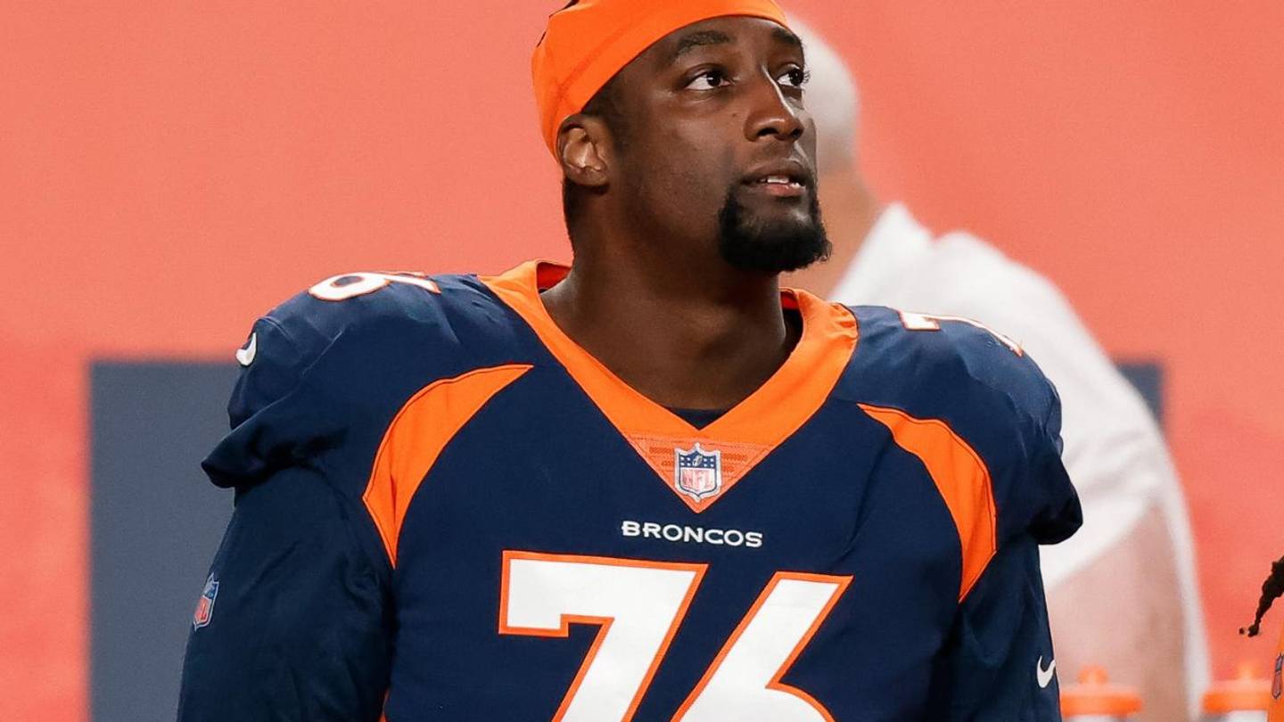 Calvin Anderson Has 'Done a Really Good Job' as RT Competition Rages On