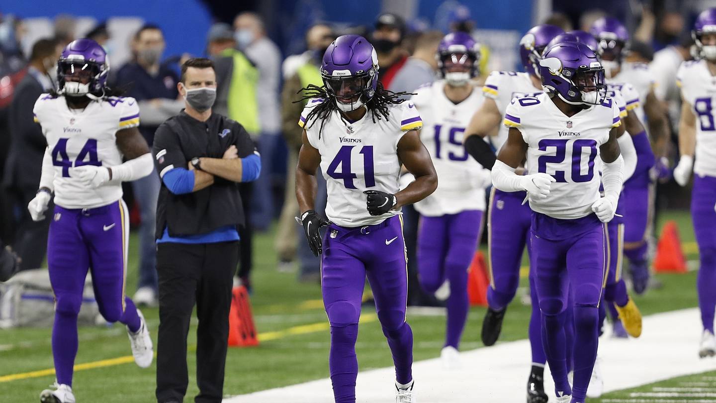 Anthony Harris Signs with Eagles