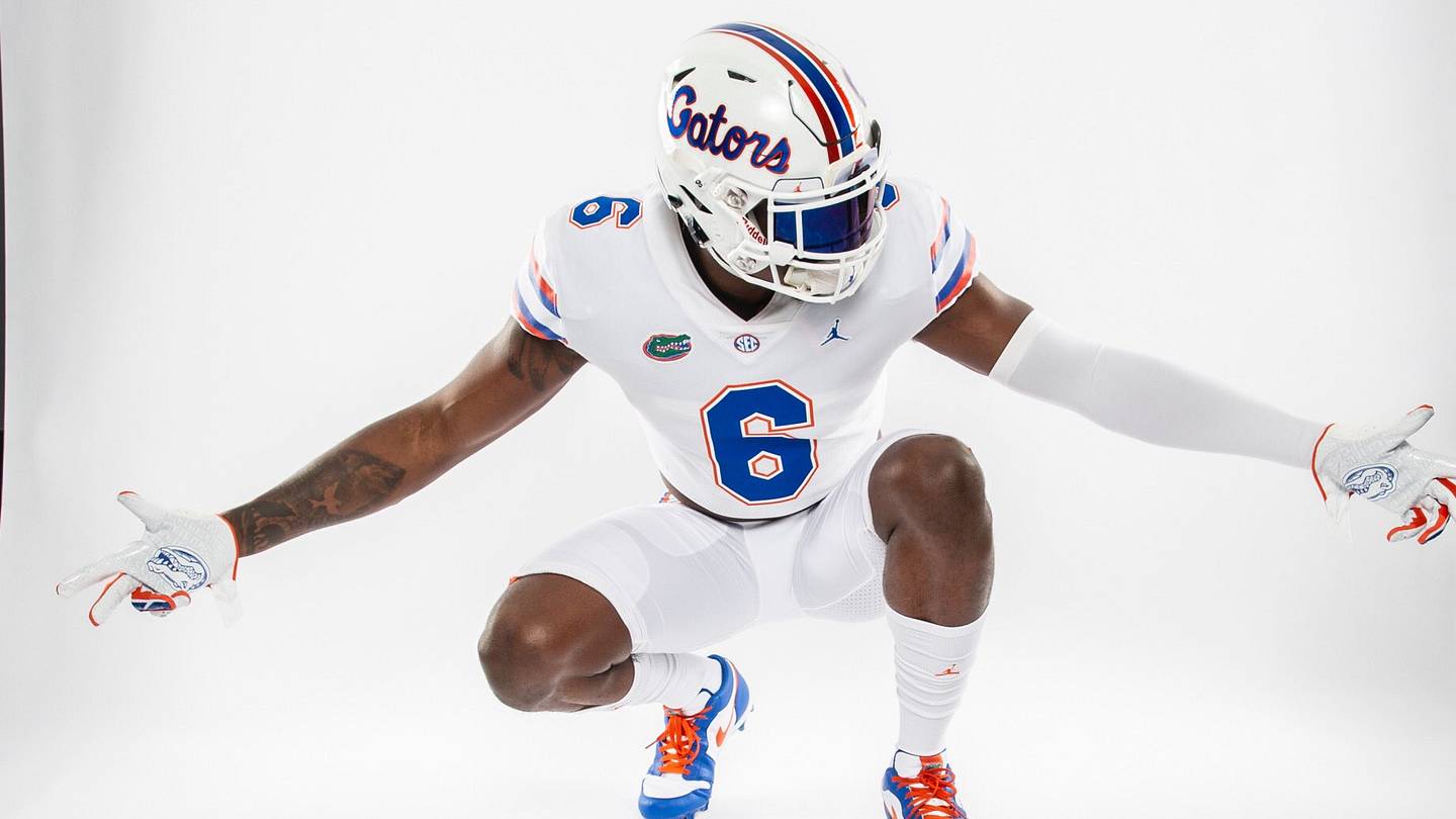 Florida Signs WRs Justin Shorter and Xzavier Henderson