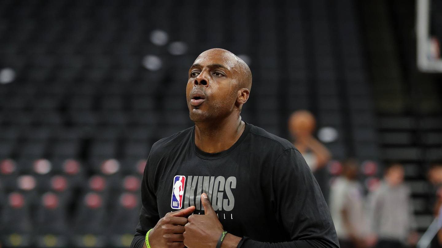 Anthony Tolliver Signs 10-Day Contract With The Memphis Grizzlies ...