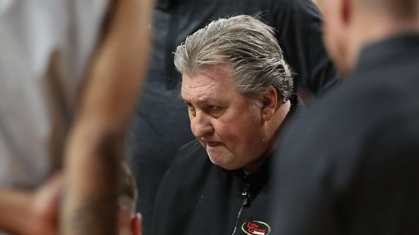 Bob Huggins' Daughter Speaks out on Resignation