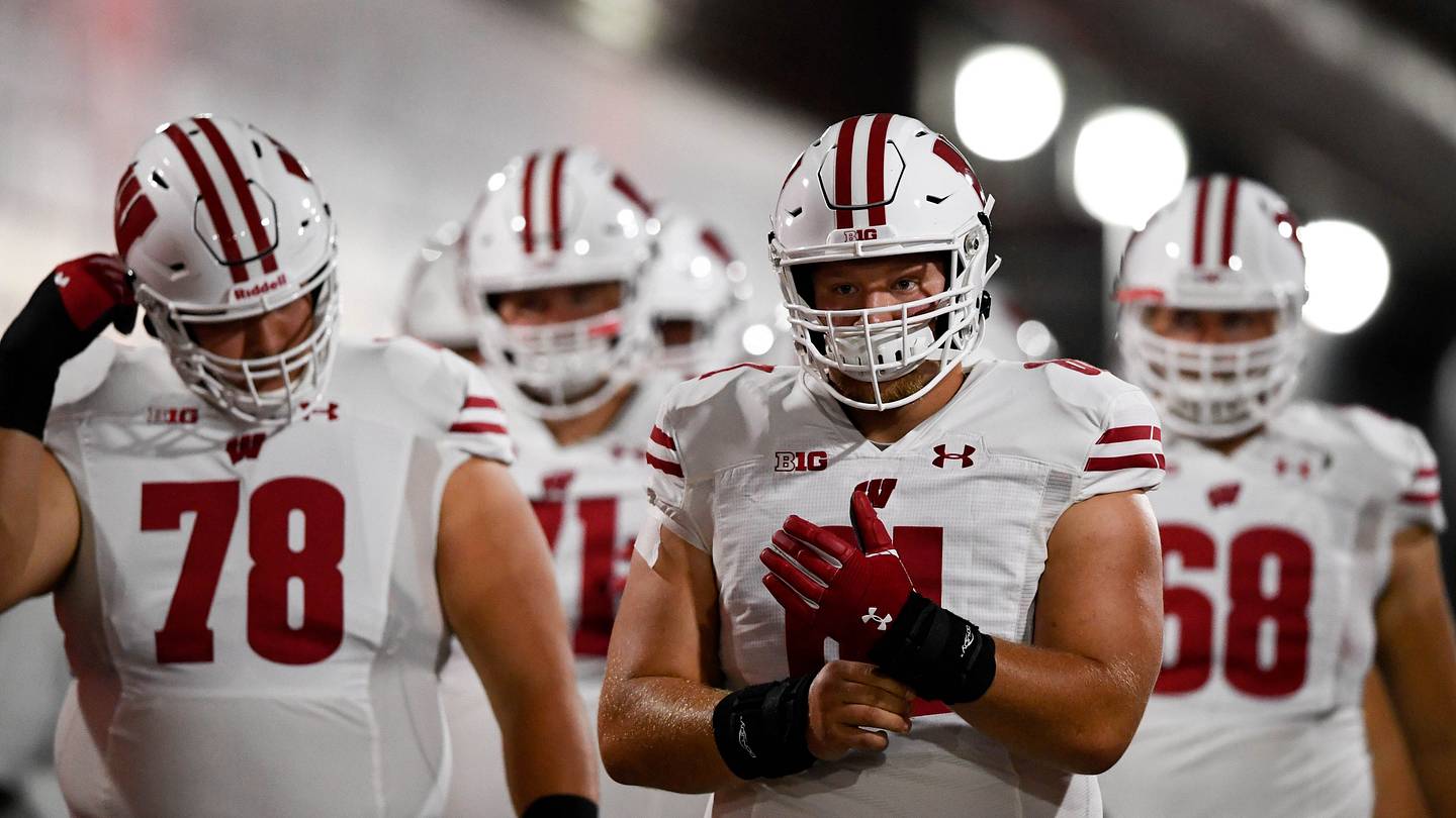 AM AllBadgers: Wisconsin Boasts Offensive Line Tradition; Wide ...