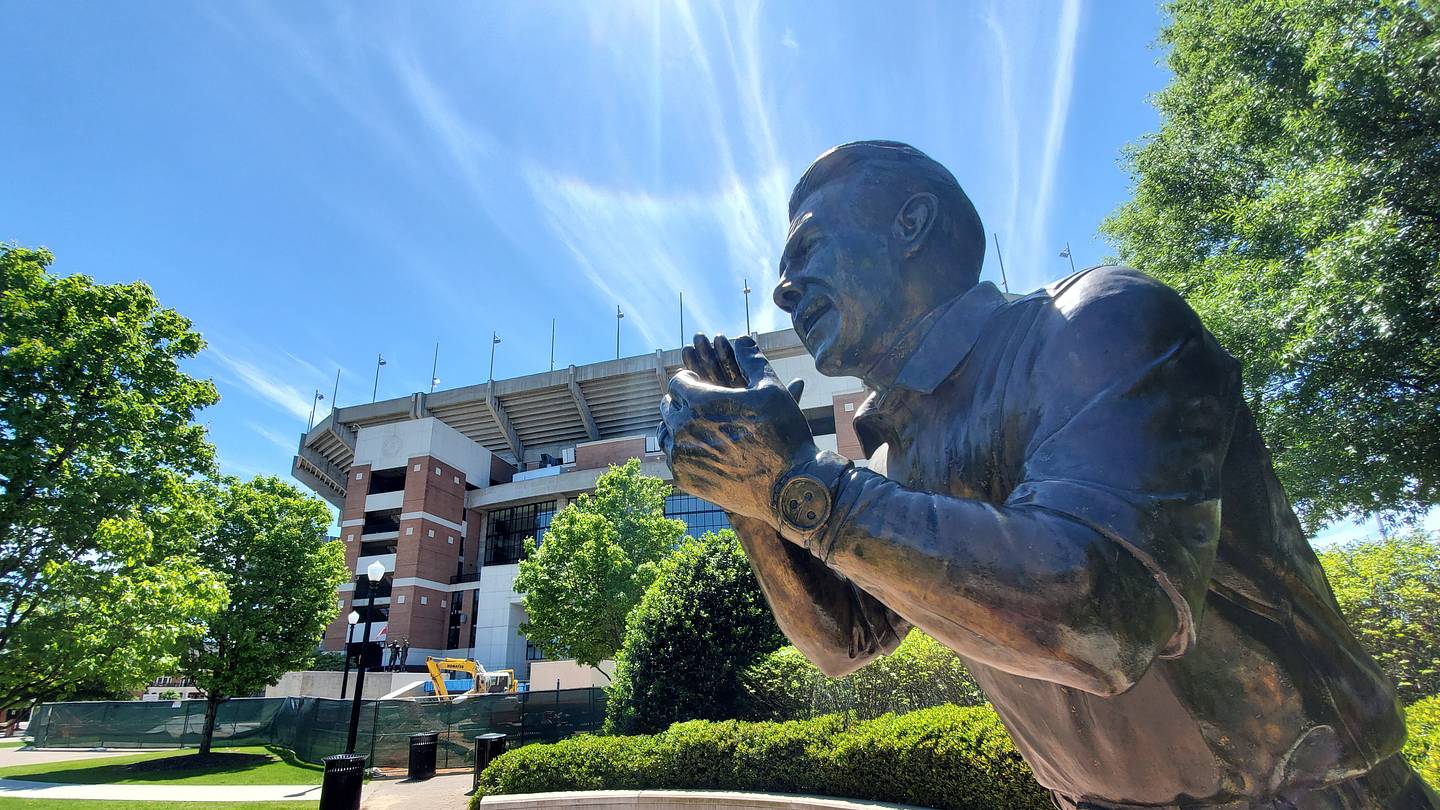 Daily Dose of Crimson Tide: A Student Literally Makes History (Nick ...