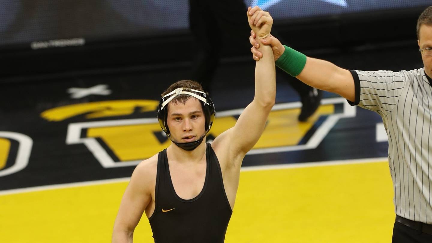 Lee Shares Sullivan Award