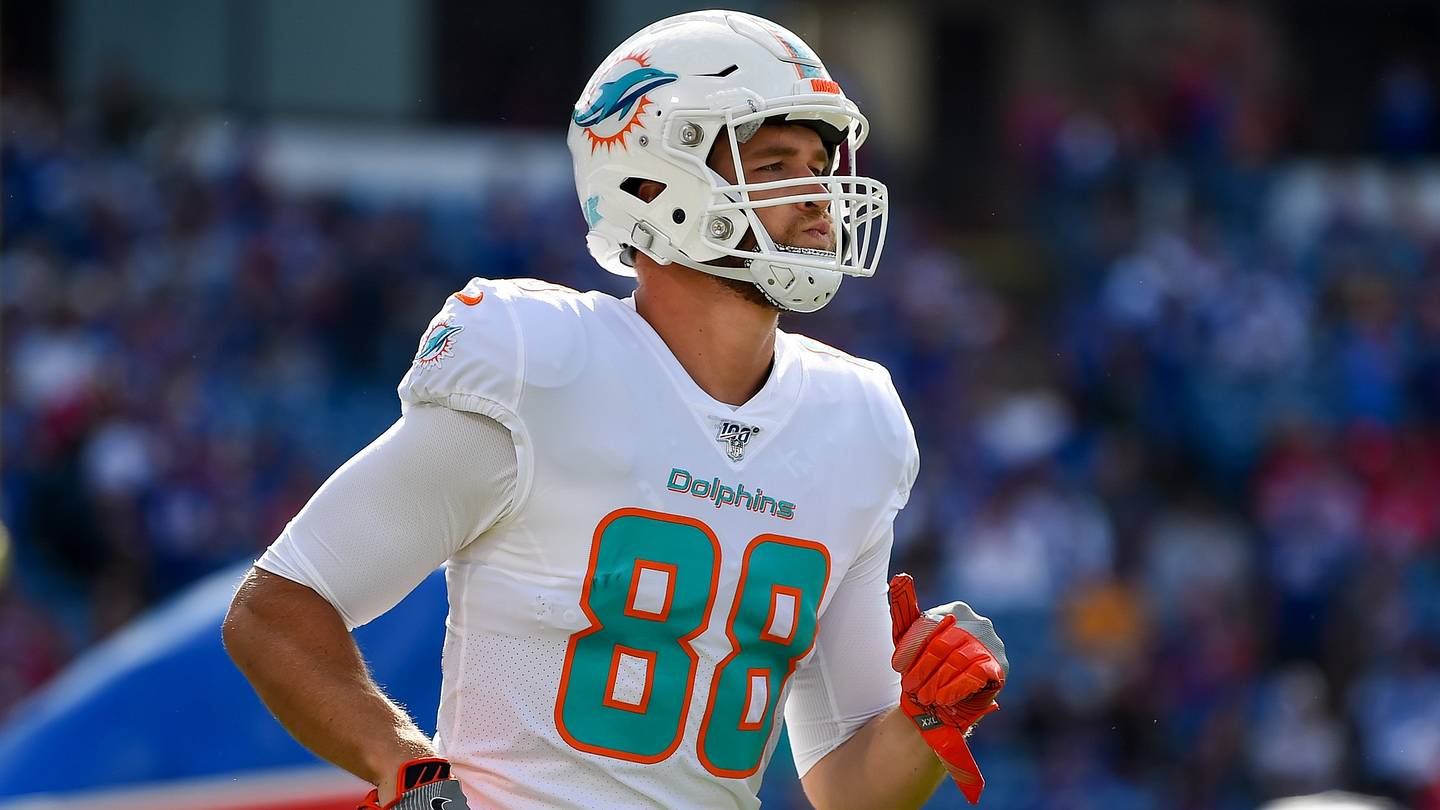 Big Catch for Gesicki