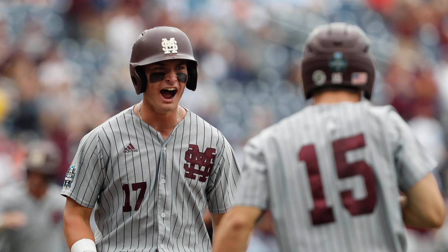 Mississippi State's Justin Foscue signs with Texas Rangers