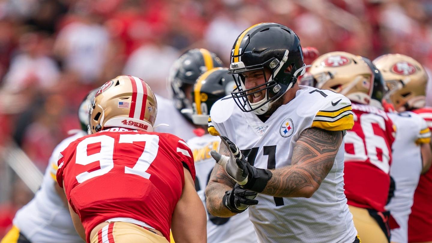 Steelers' Matt Feiler Signs Second-Year Tender