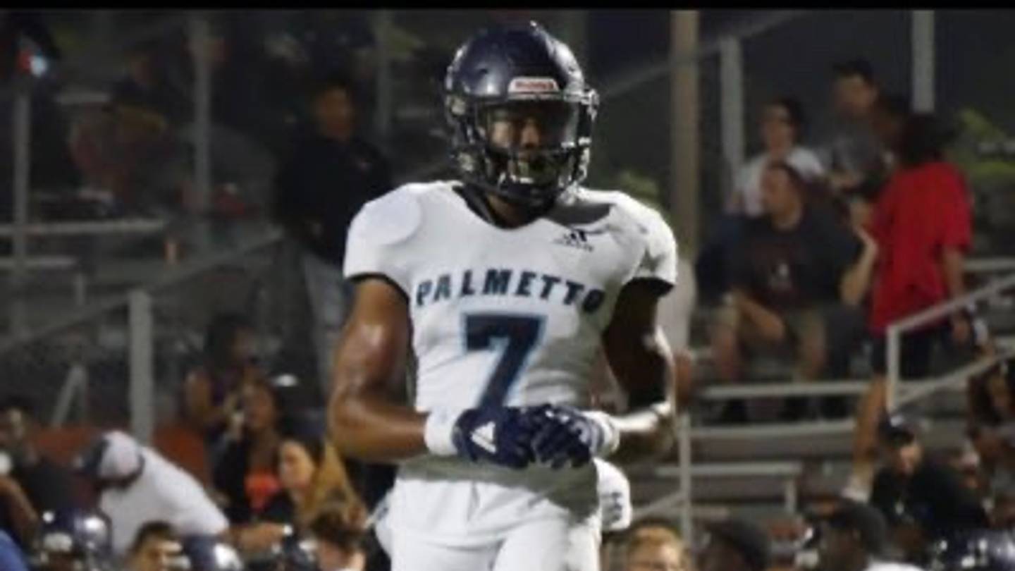 Class of 2021 S Derrick Edwards commits to Louisville
