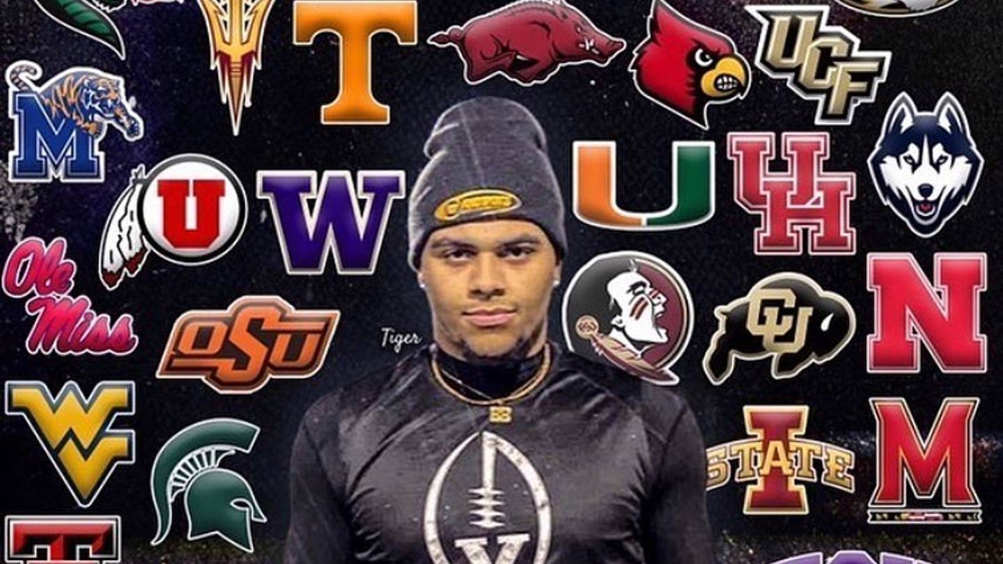 Part 2: 2021 UW Commit Quentin Moore Learned Persistence From His Mother