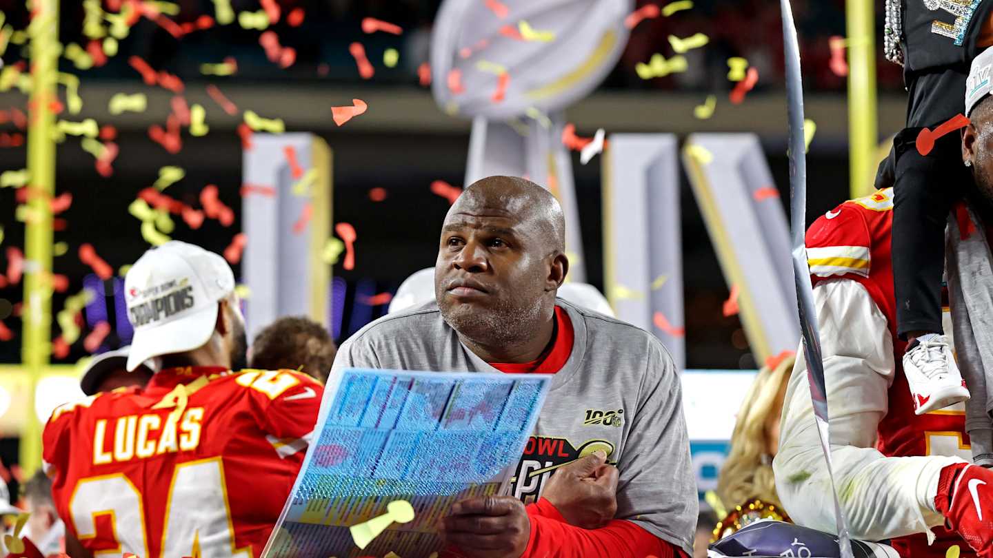 kc chiefs old offensive coordinator