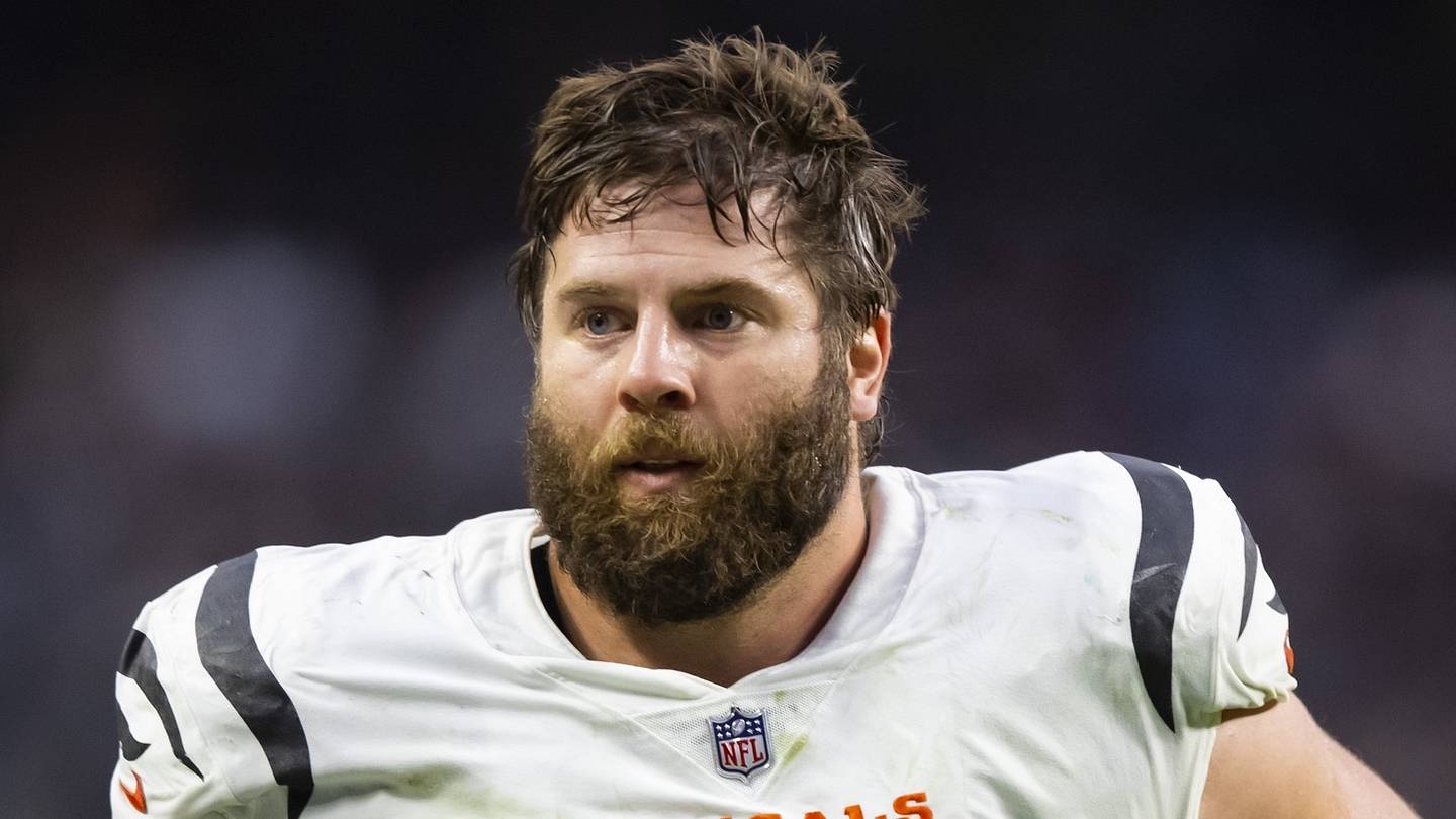 Bengals Place Riley Reiff on Injured Reserve, Chidobe Awuzie Lands on ...