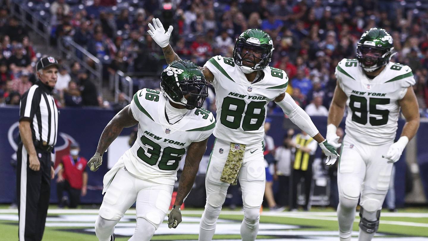 Hometown Hero: Jets' Austin Walter Is 'Spark Plug' in Victory Over Texans