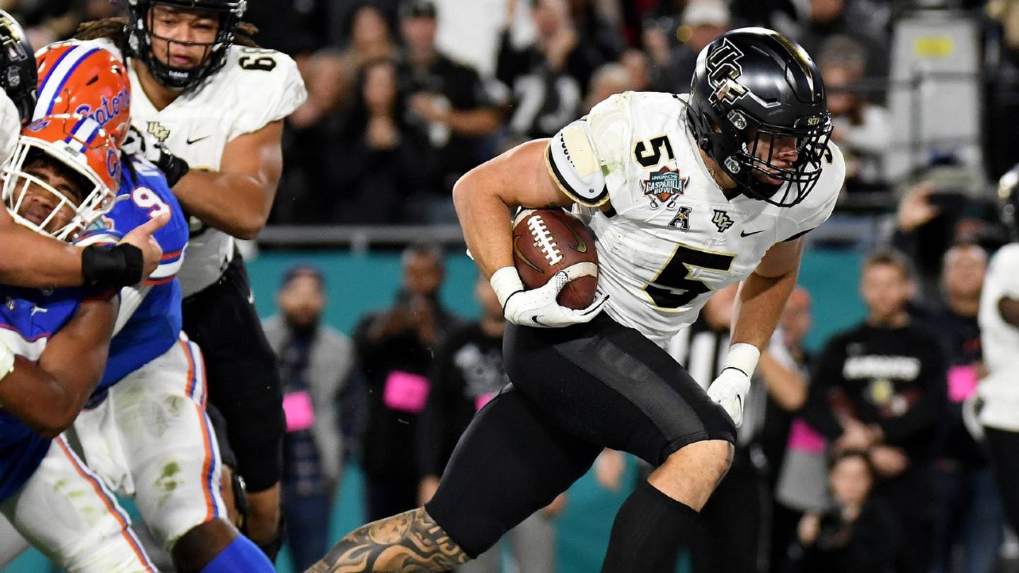 Florida Gators Pushed Around, Fall 29-17 to UCF Knights in Gasparilla Bowl