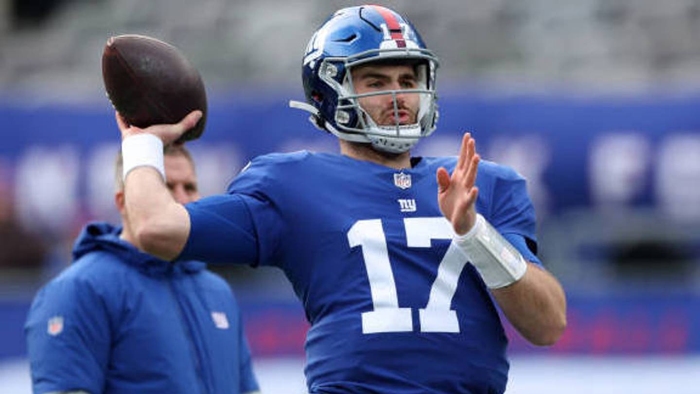 Commanders Sign Georgia Bulldogs Ex QB Jake Fromm; What's His Role?