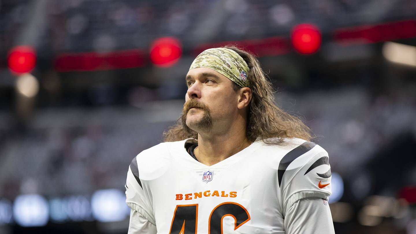 Bengals Promote Long Snapper Cal Adomitis, Place Clark Harris on ...