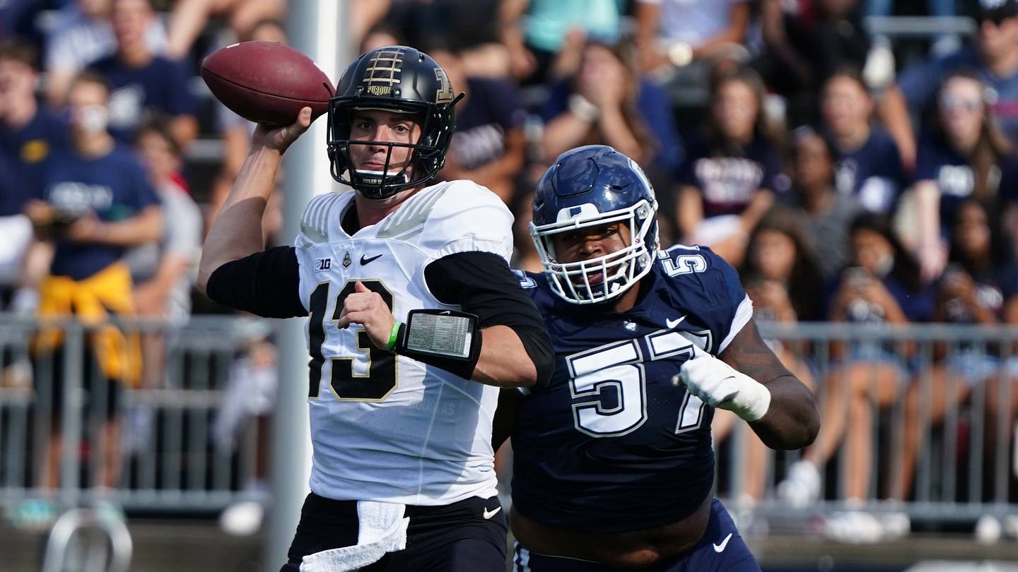 Why the Jets Should Draft UConn’s Travis Jones With the 35th Pick