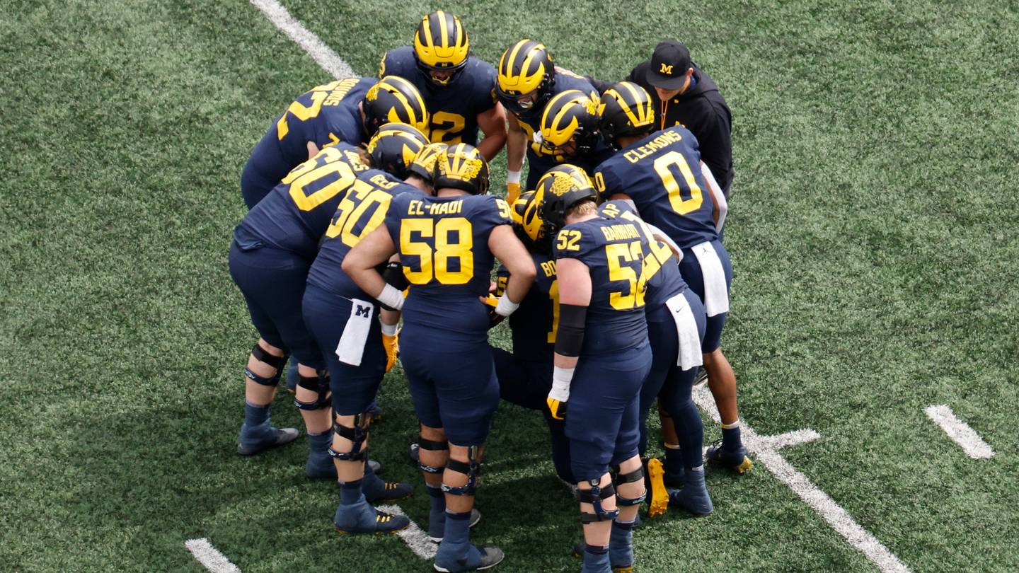 Michigan Football Debuts Incredible Keg Stand Touchdown Celebration at ...