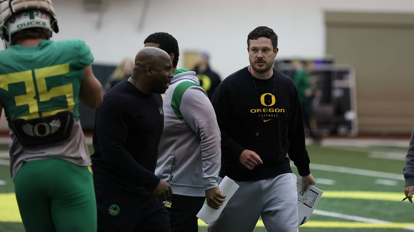 Where Oregon's 2023 Recruiting Class Ranks After Landing Cornerback ...
