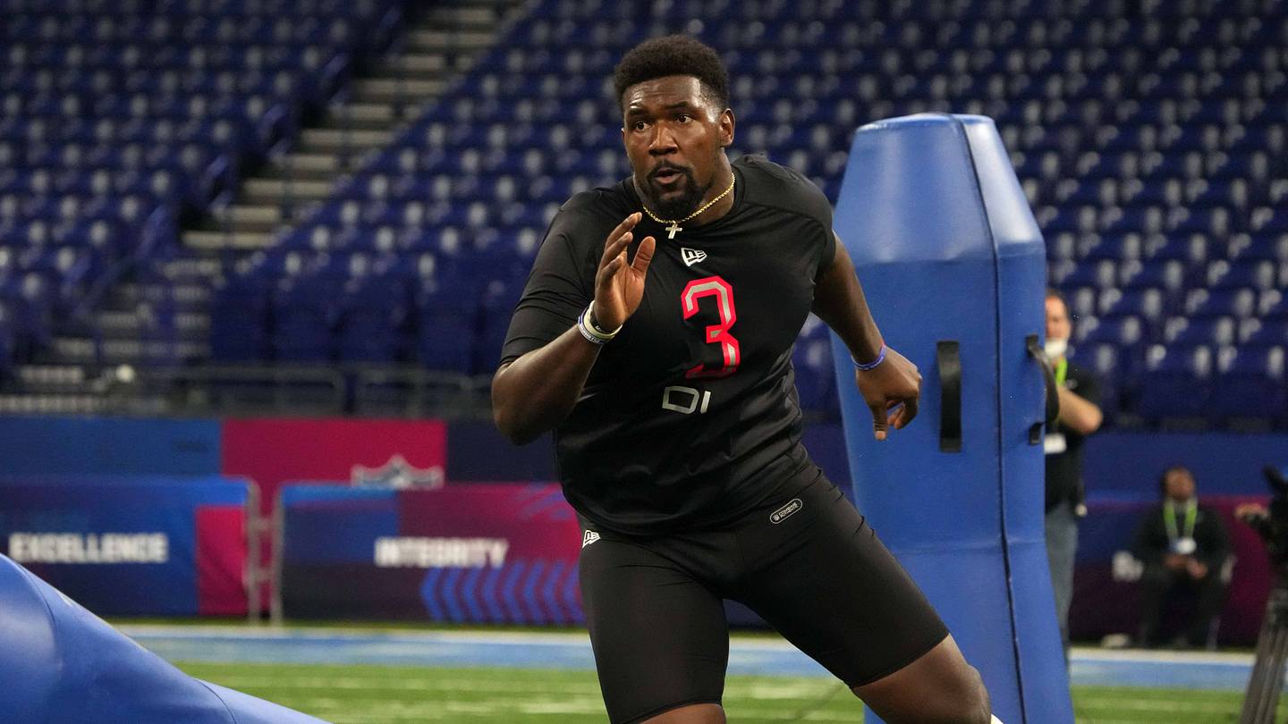 Bengals Take Defensive Tackle Zach Carter With 95th Overall Pick in ...