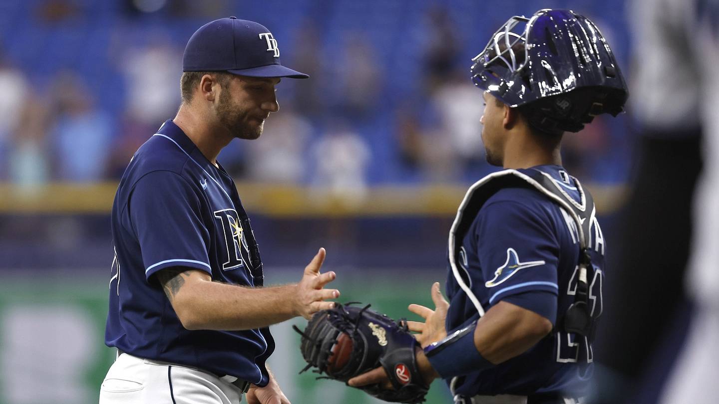 Colin Poche Gets First Save as Rays Hang On to Beat Marlins 5-4 and ...