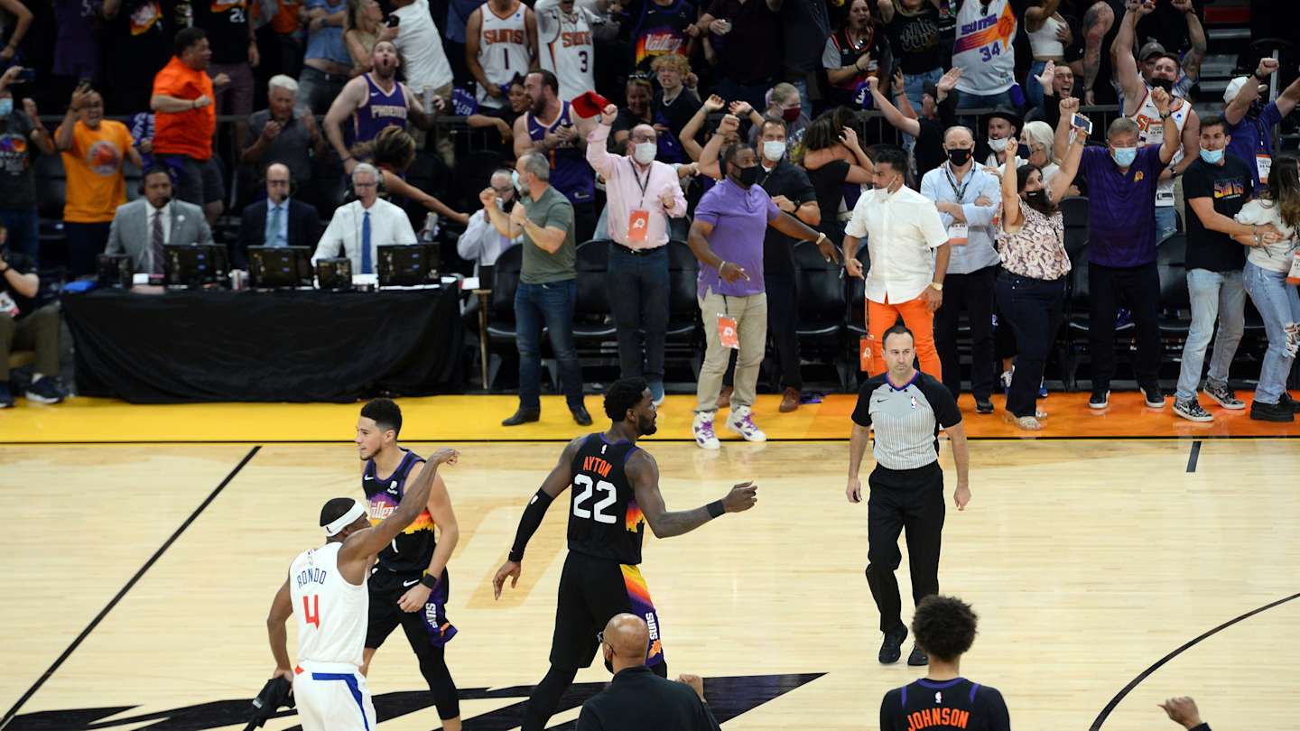 NBA Playoffs Suns-Clippers: Watch Devin Booker Warmup With a Mask On