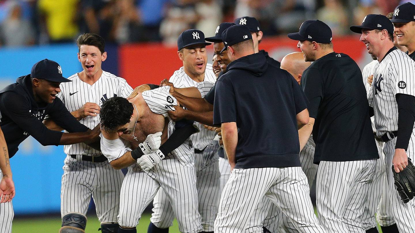 Yankees' Special Run Continues With Walk-Off Win Over Phillies