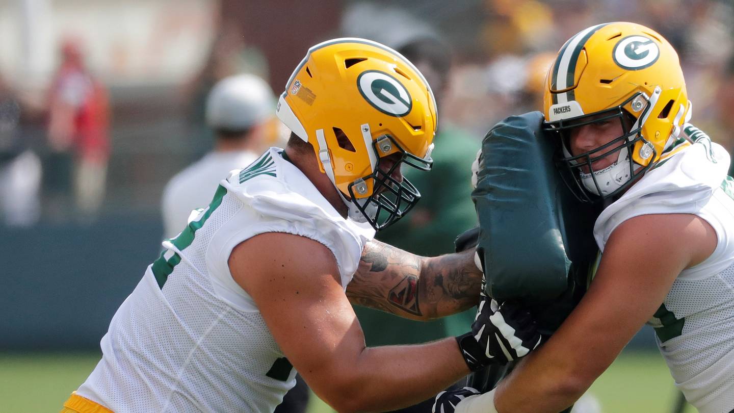Packers Place Stepaniak on Retired List
