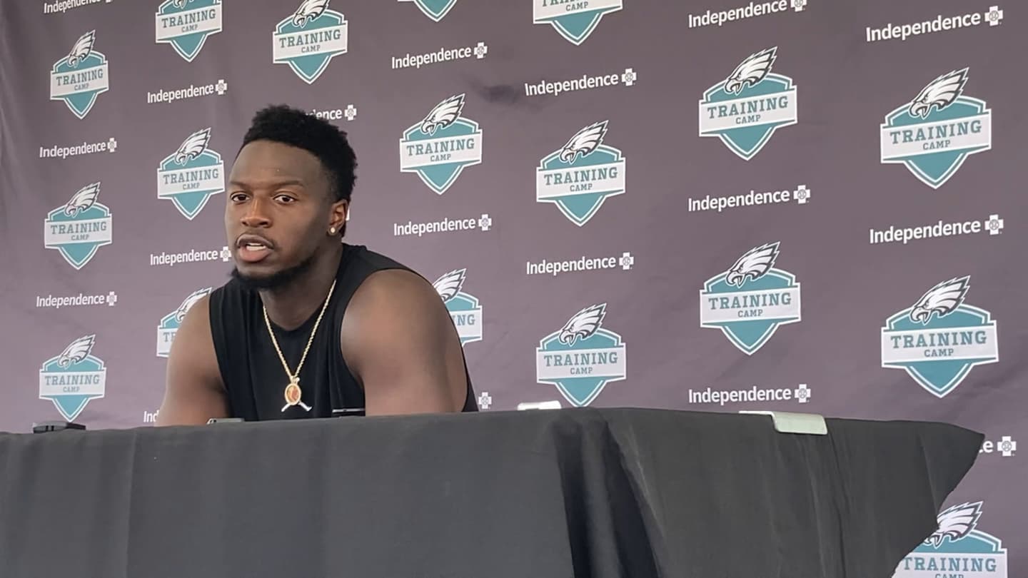 Eagles Camp Notebook Day 7: Jordan Howard Rebirth