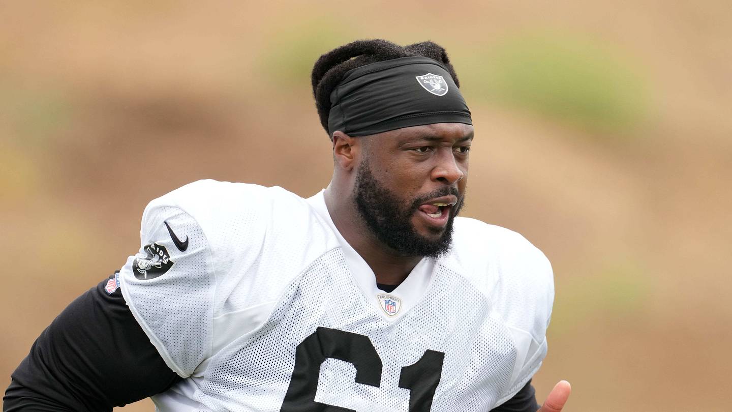 Gerald McCoy Returns to Play After 2 Years of Inactivity