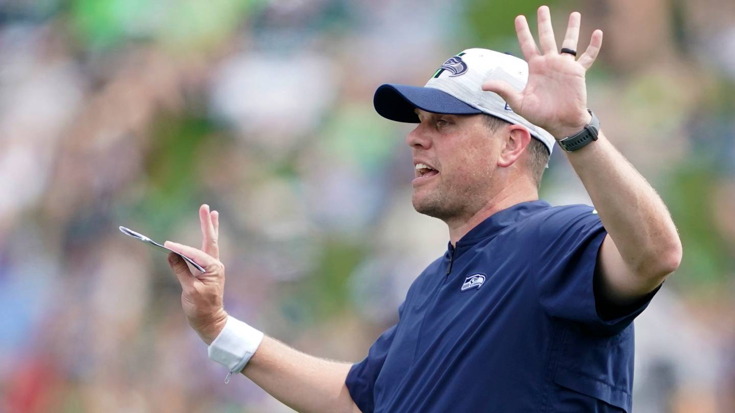 Seahawks Offensive Coordinator Shane Waldron Set to Interview with Bears