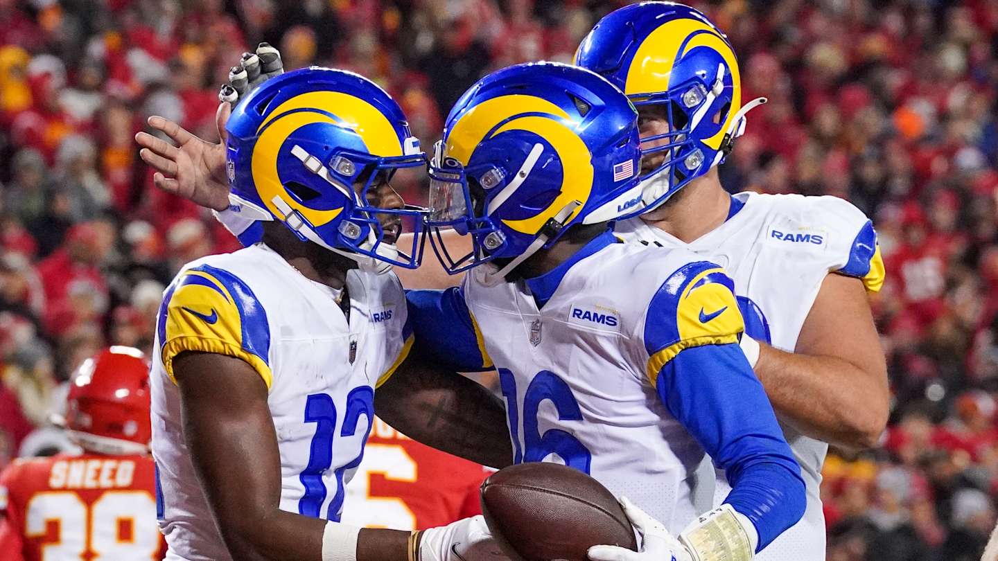 Bryce Perkins Throws First NFL Touchdown in First-Career Start