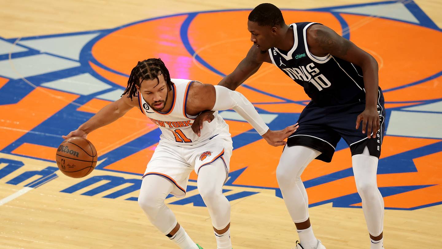 'Very Unique': Jalen Brunson Speaks on Relationship With Mavs Coach ...