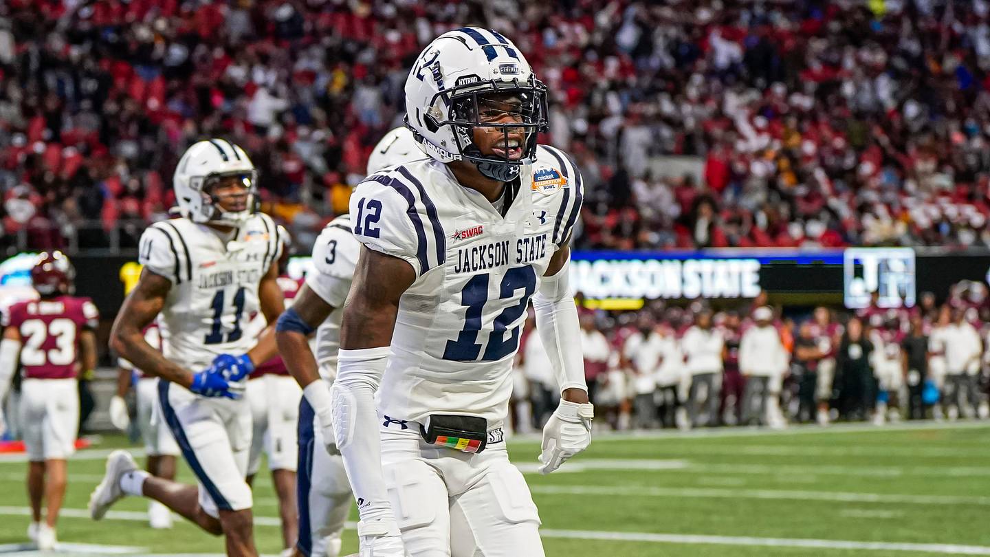 Former No. 1 Recruit Travis Hunter Jr. Follows Deion Sanders to Colorado