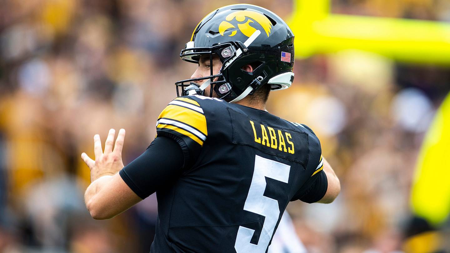 Iowa QB Joe Labas Bringing Dual-Threat Ability to First Career Start at ...