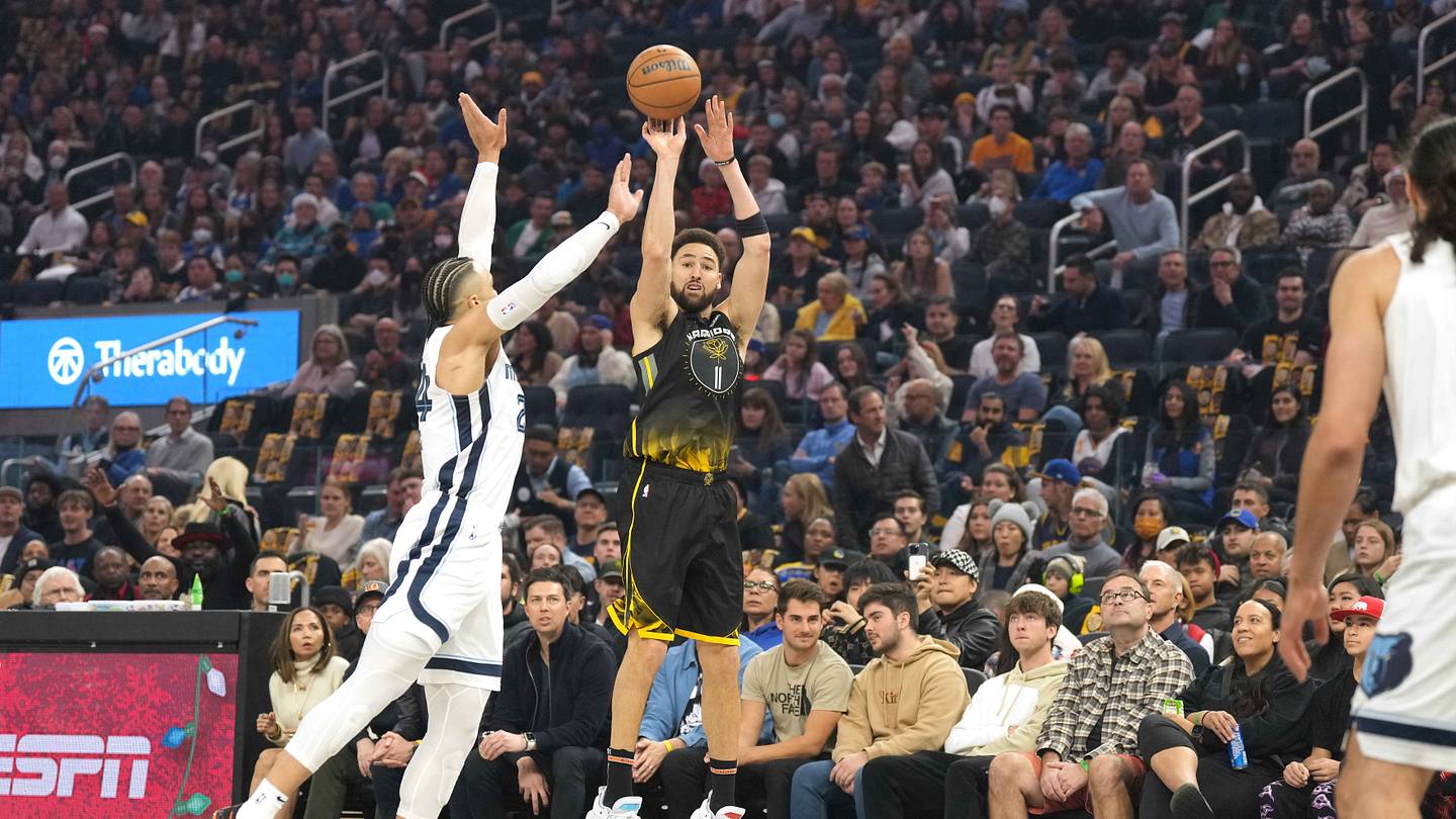 Donovan Mitchell Reacts to Klay Thompson Taunting Dillon Brooks