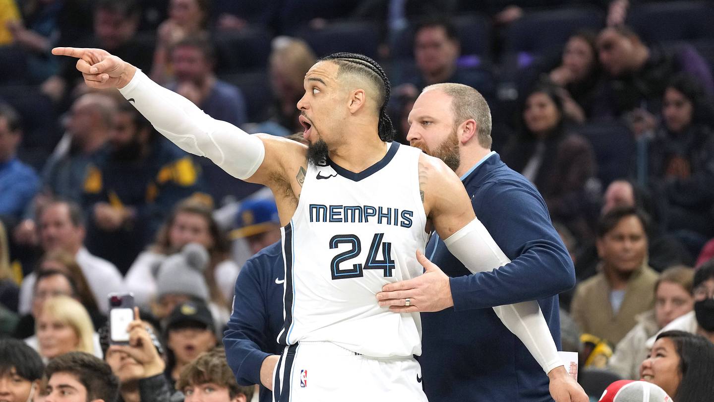 Dillon Brooks Blasts Refs For Letting Klay Thompson Taunt Him