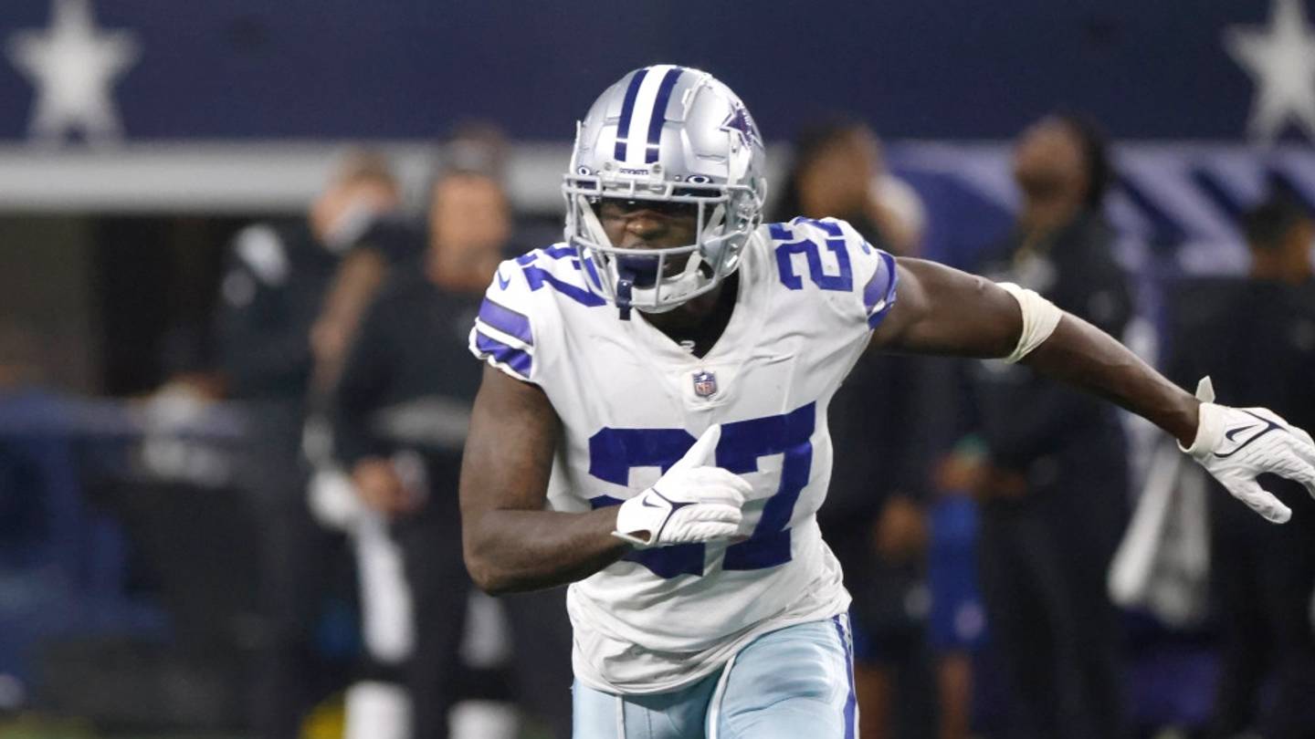 Cowboys Jayron Kearse Gets Game Ball - And Harsh Grade on Takeaway Effort