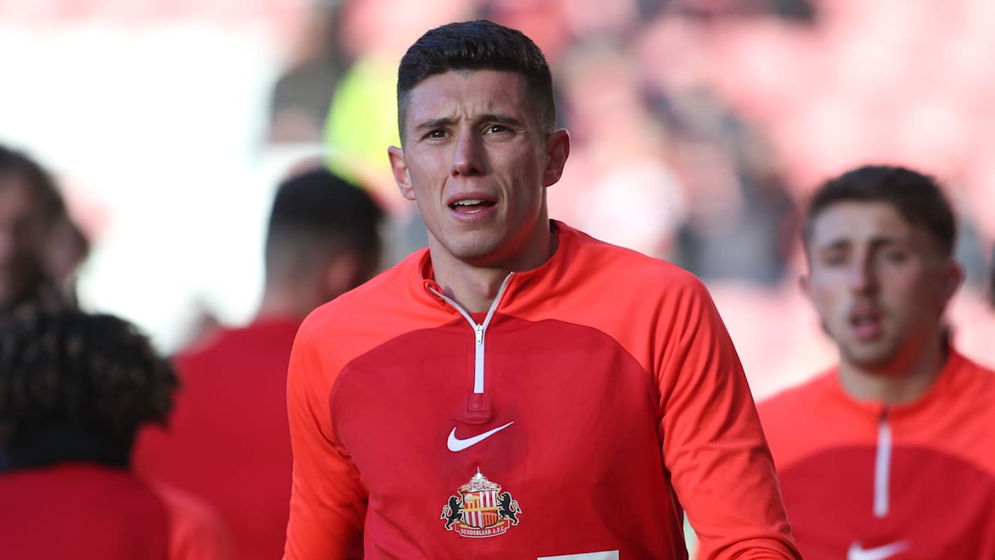 'League One salary levels' the hold up in Ross Stewart contract ...