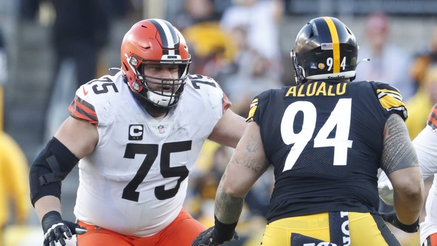 Browns Joel Bitonio Believes Right Pieces in Place, Though he is Aging ...