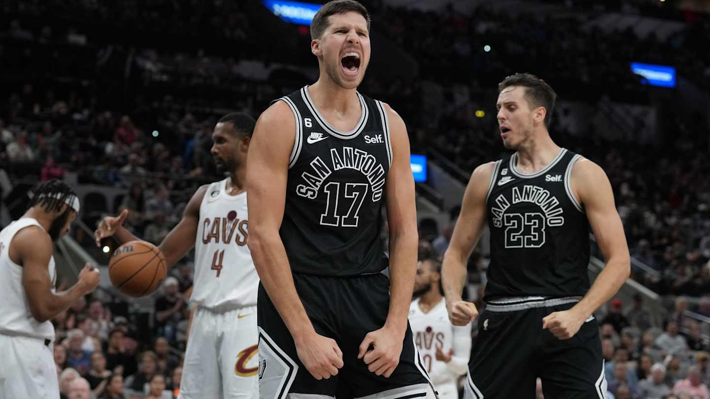 Why Spurs Have 'Math Problem' with Roster